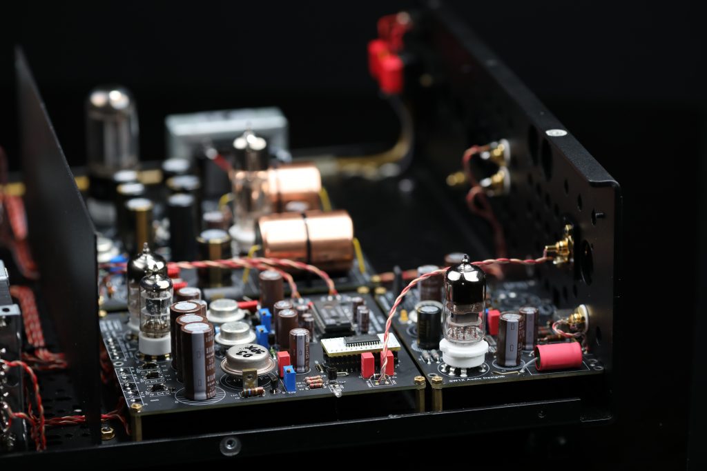 Delta Sigma vs Non-oversampling (NOS) R2R DAC - Ultimate Guide - SW1X ...