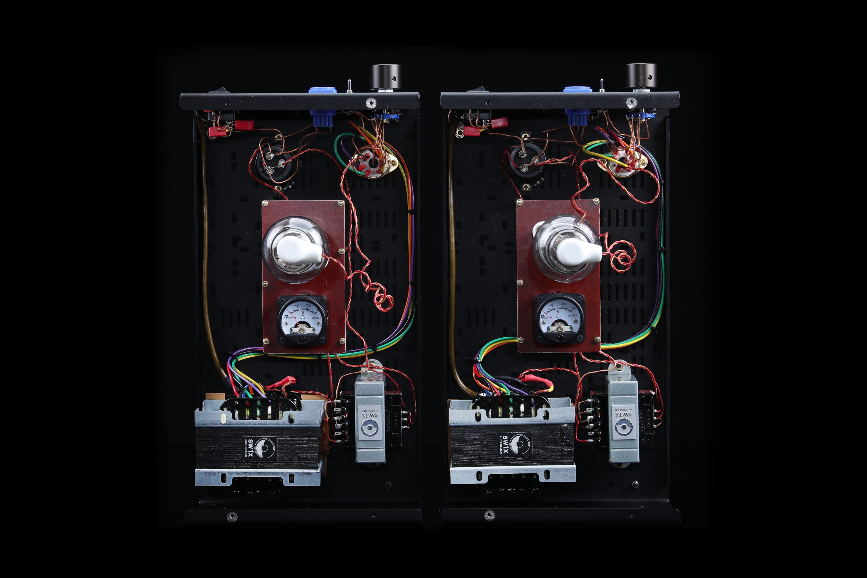 SW1X Lady Pearl Horn Loudspeakers - SW1X Audio Design